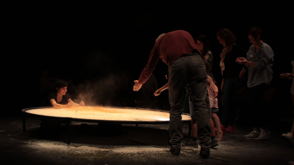 Dança de Materiais Inertes | MãoSimMão